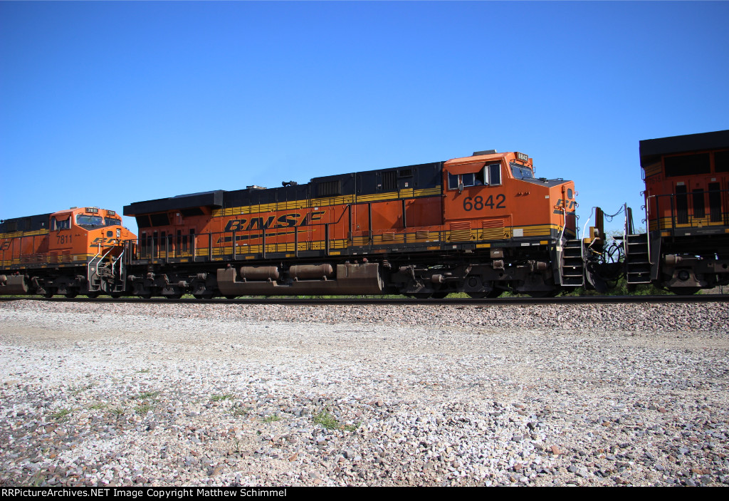 BNSF 6842